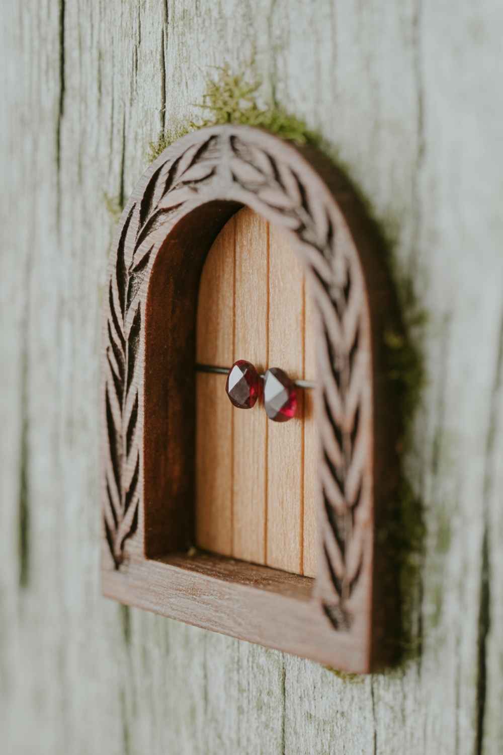 35 Enchanting Fairy Door Ideas to Invite Magic to Your Trees