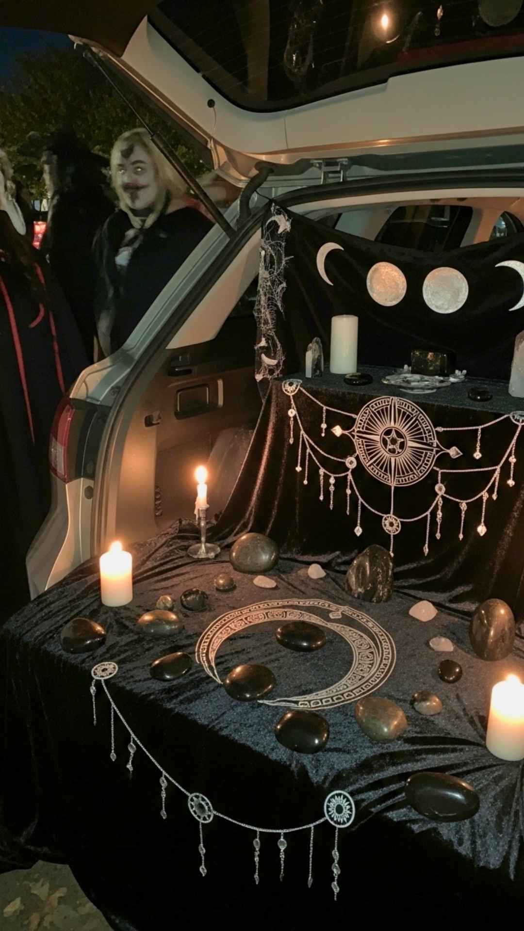 35 Trunk or Treat Ideas for Cars That Are Pure Halloween Magic